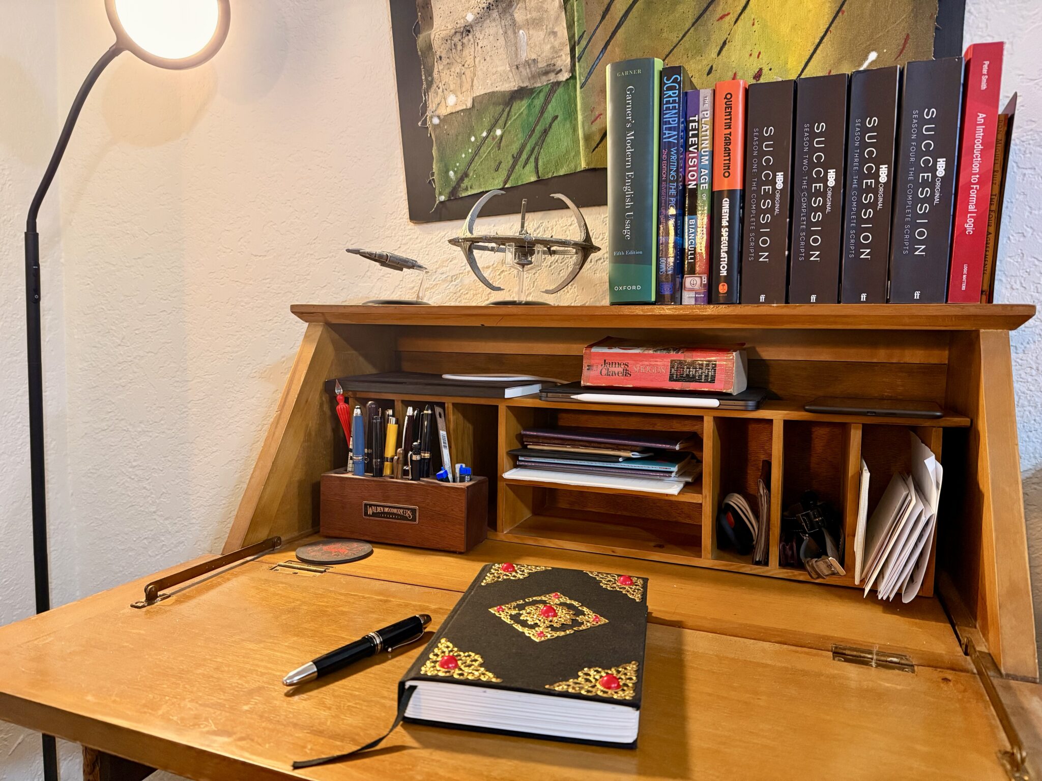 The Cramped – Celebrating The Unique Pleasures of Analog Writing